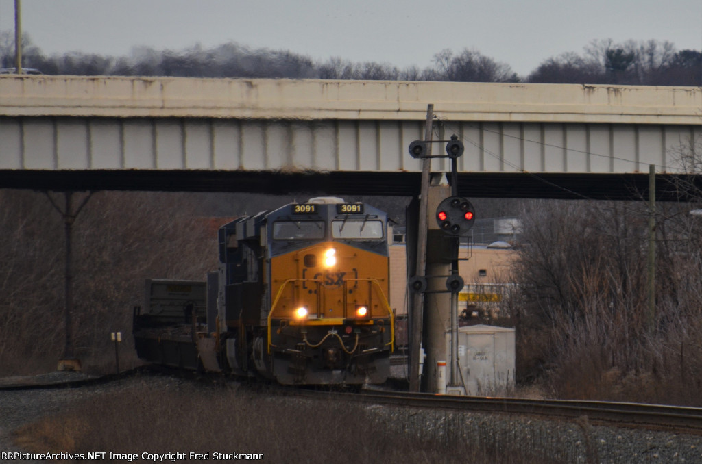 CSX 3091 is west by Lambert.